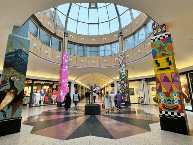 Lekker shoppen bij een overdekt winkelcentrum - OpstapmetLisa